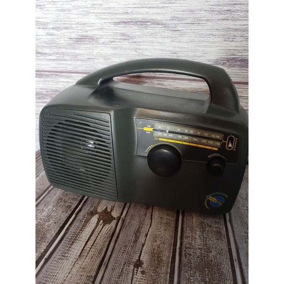 Freeplay | Portable Audio & Video | Free Play Free Power Crank Radio ...